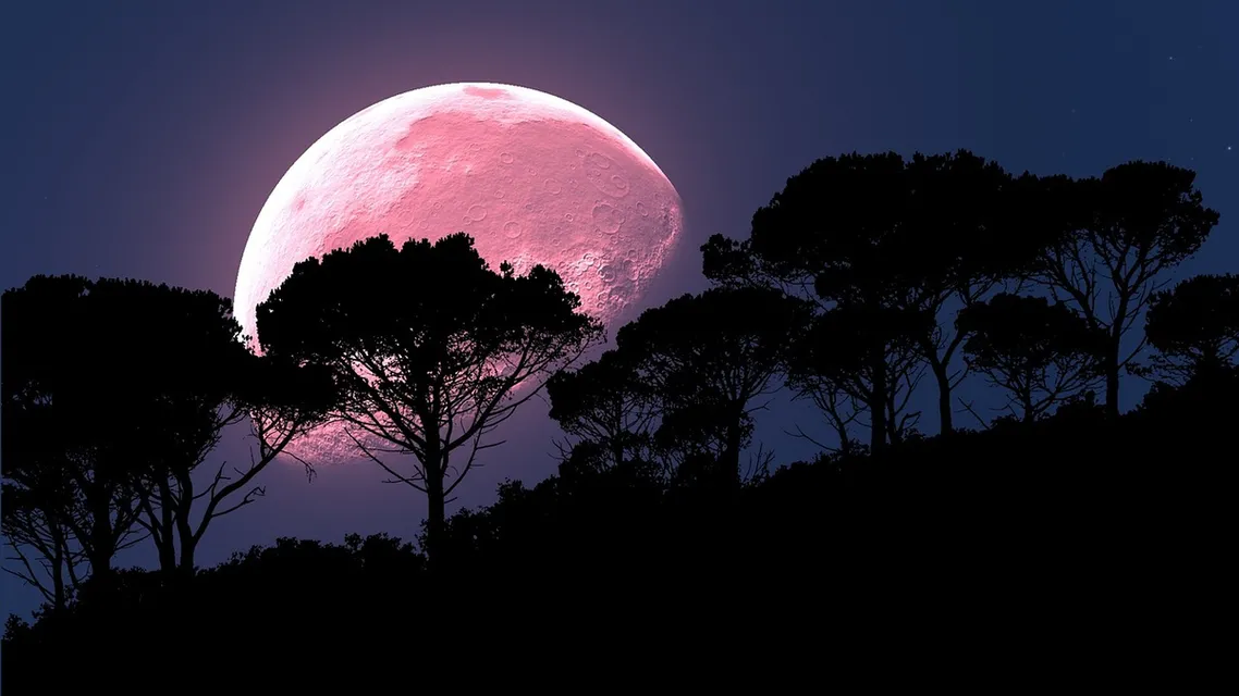 June Full Moon 2026: Strawberry Moon Meaning, Rituals, and Zodiac Energy